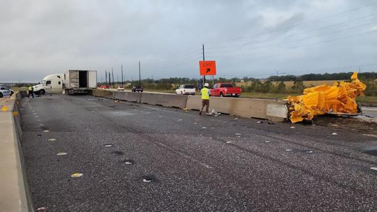 Sh 288 Southbound Shut Down At Cr 57 Due To Heavy Truck Crash