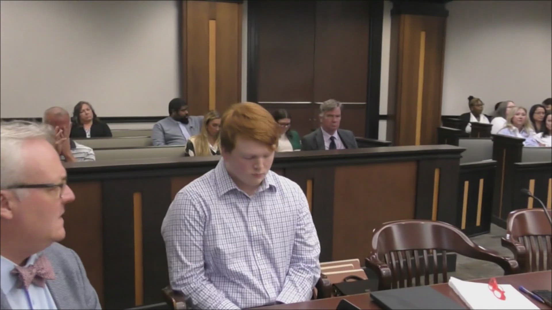 Popular acne drug Accutane part of Friendswood teen's murder trial ...