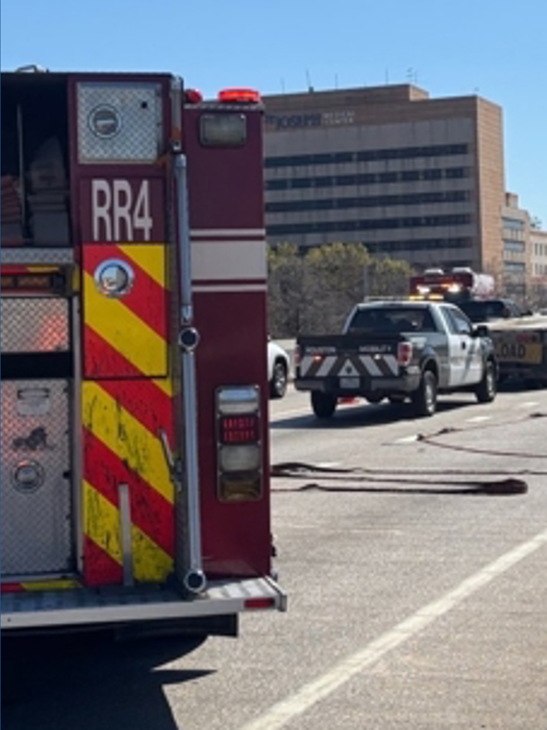 Gulf Freeway lanes reopen after lost load, fuel spill near San Jacinto ...