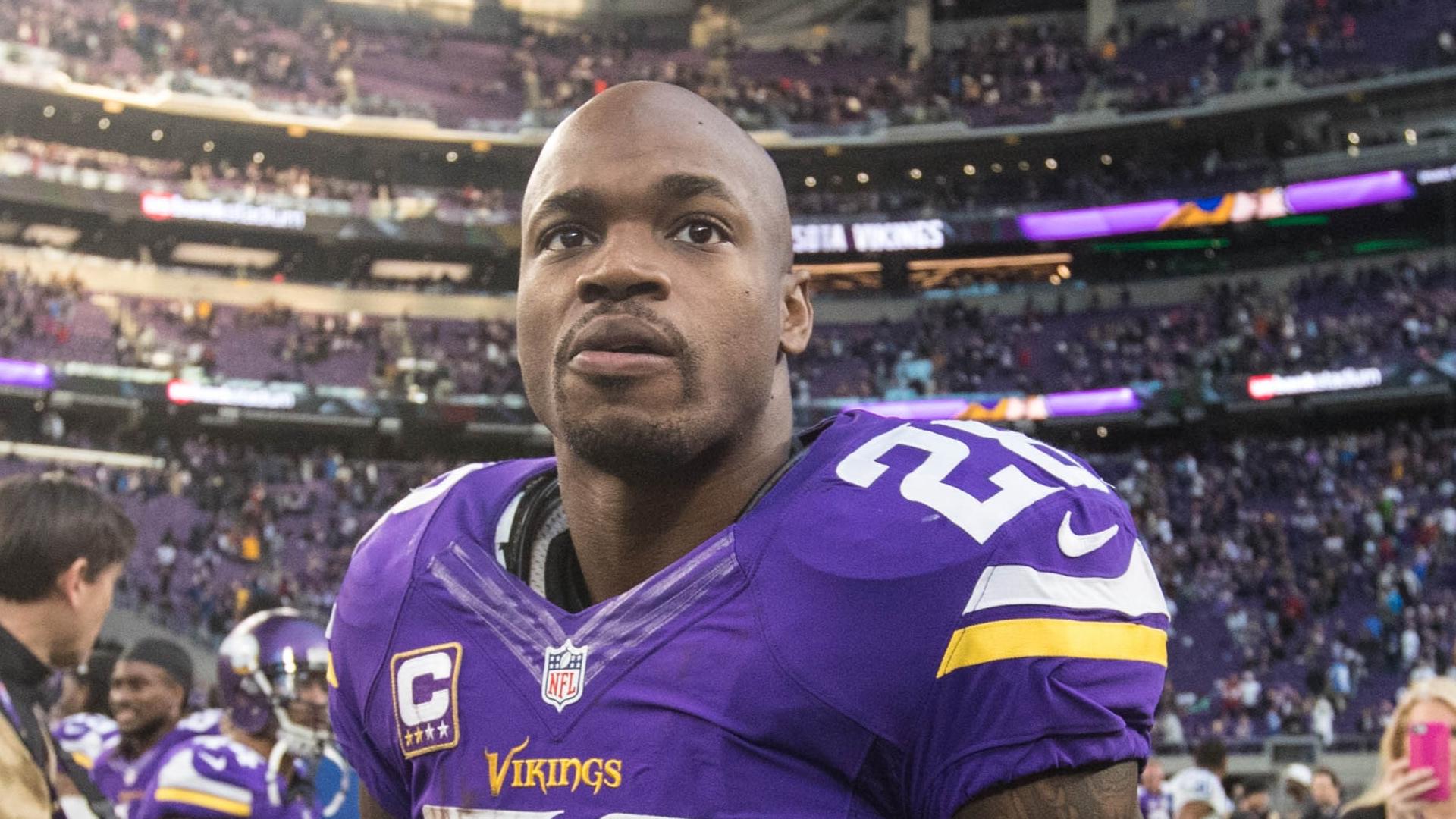 Former NFL running back Adrian Peterson arrested for DWI | khou.com