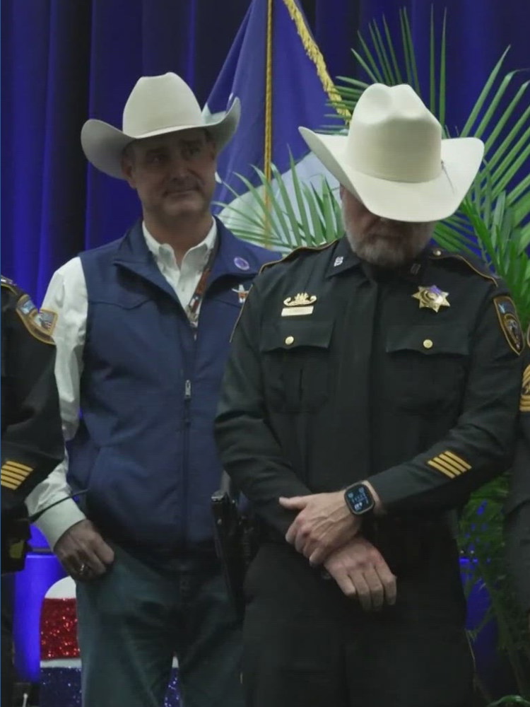 Carnival area at RodeoHouston shuts down early Saturday night as a ...