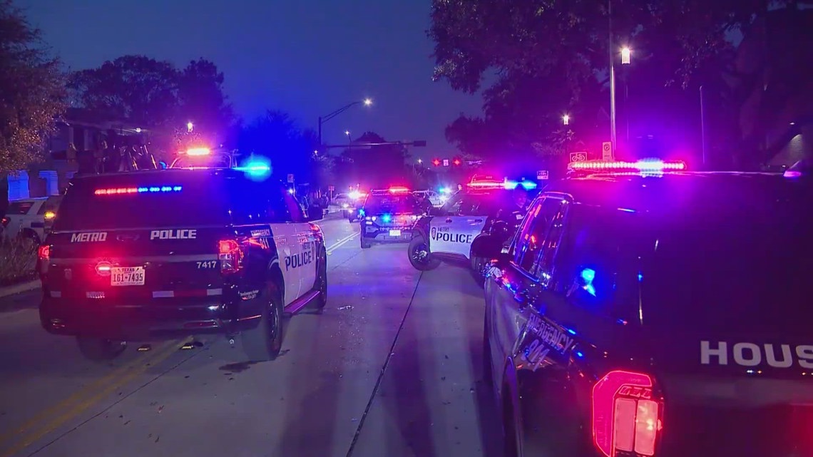 Witness describes chaos after woman fatally shot on Houston METRO bus ...