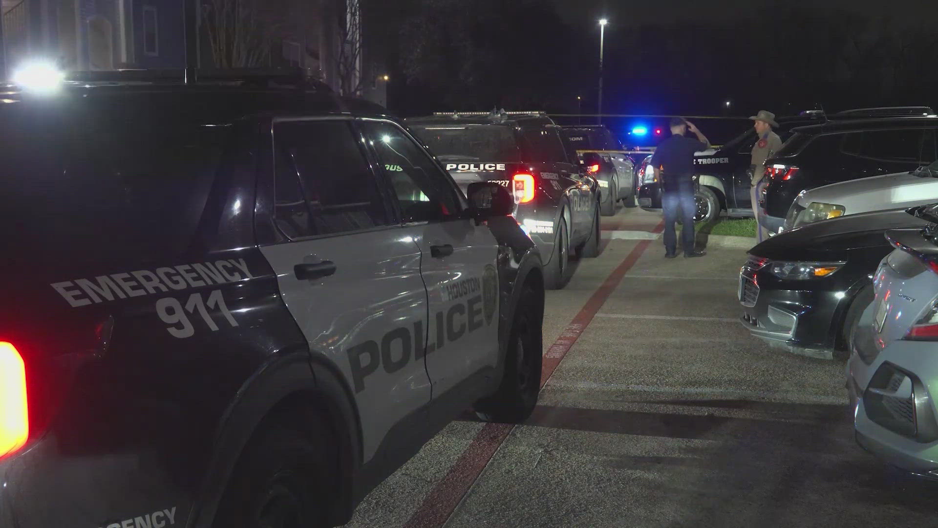 9-year-old girl caught in crossfire during late-night shooting, Houston ...