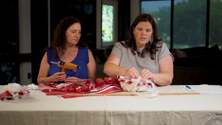 Texas-sized homecoming mum tradition fuels women-owned small biz | khou.com