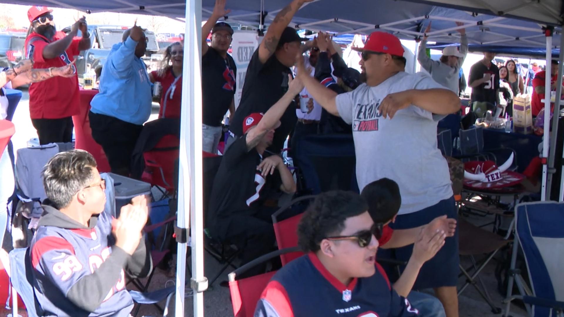 Texans playoff week kicks off with fan activities across the city ...