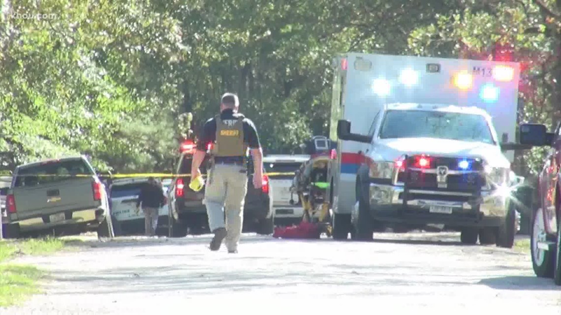 Man holds family members hostage, deputies say | khou.com