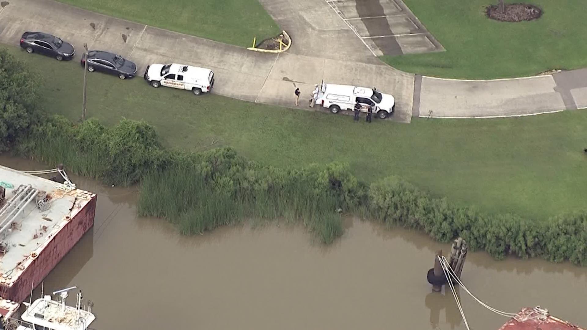 Body pulled from water in Channelview | khou.com