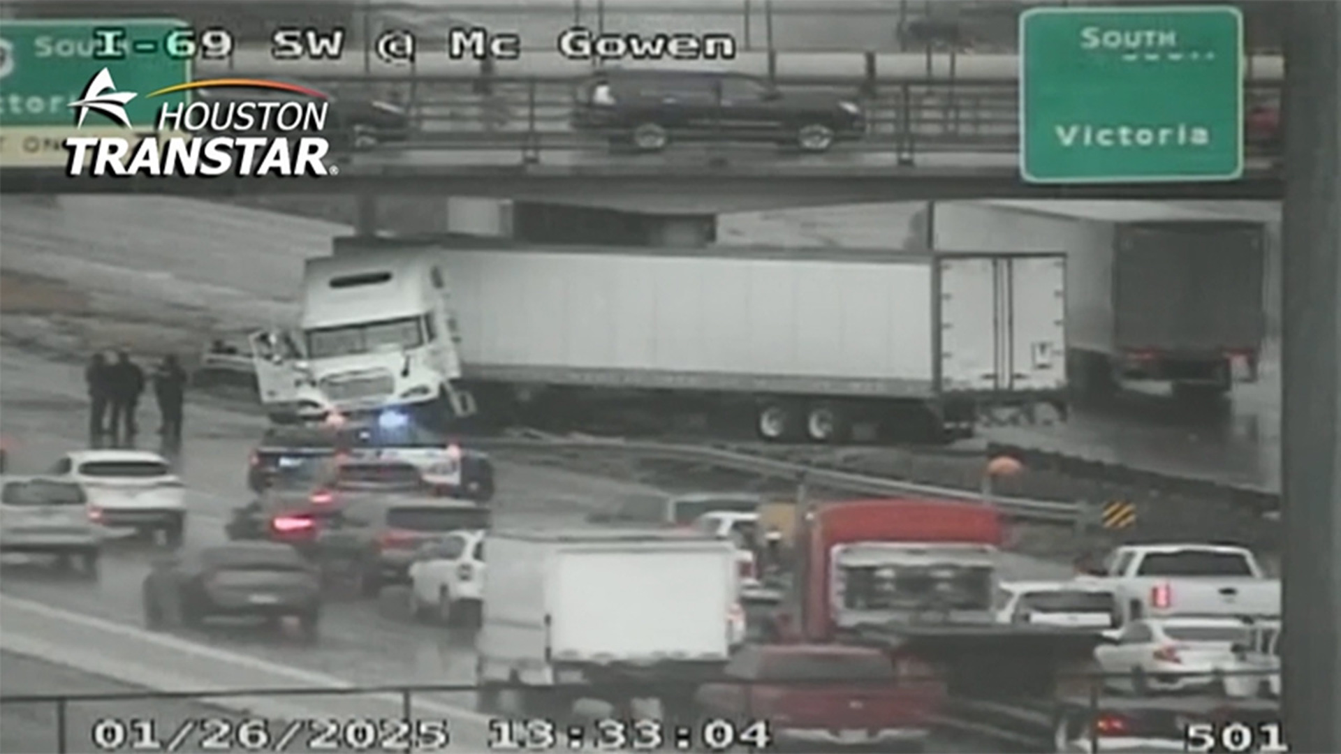 Houston traffic: Heavy truck crash on I-69 at Elgin | khou.com