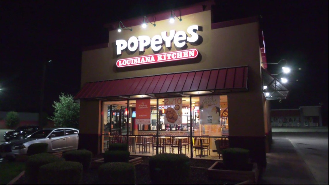 Man pulls gun after Popeyes runs out of sandwiches, police say | khou.com