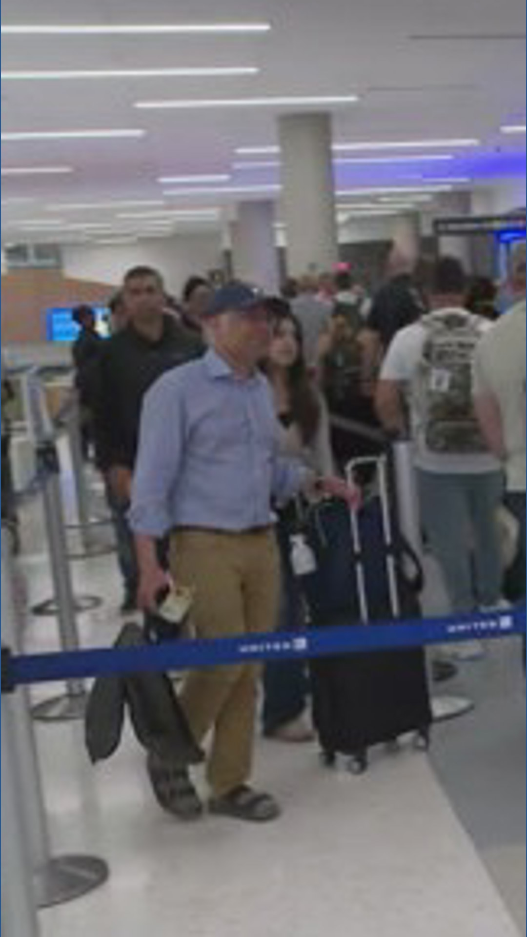 Houston IAH TSA delays continue as travelers sleep at airport | khou.com