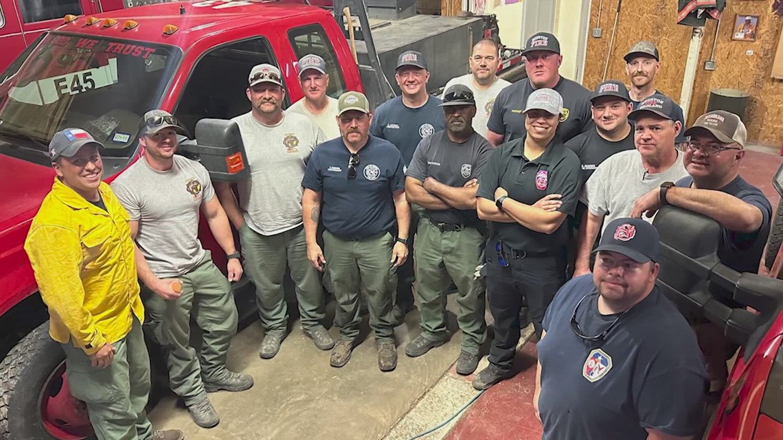 Houston firefighters share what it's like fighting Texas wildfires ...
