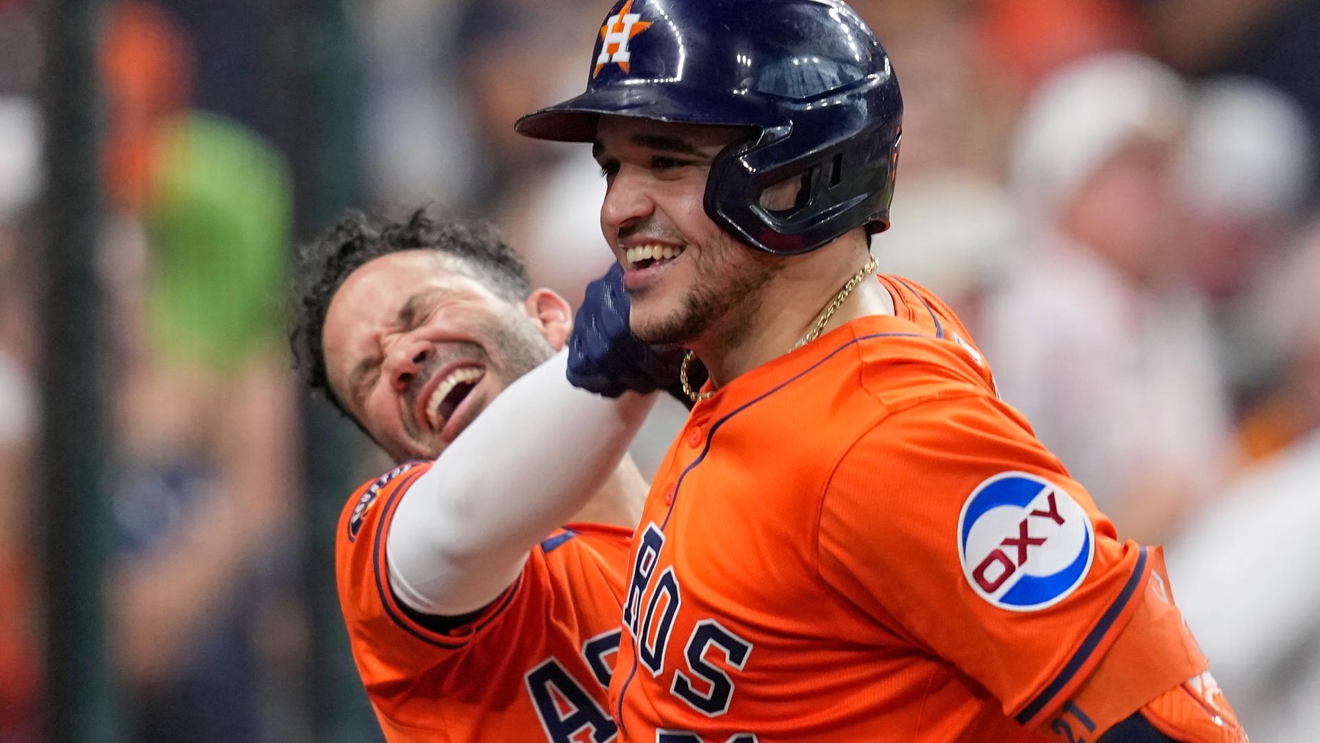Astros Jose Altuve takes elbow to the nose from teammate Yainer Diaz ...