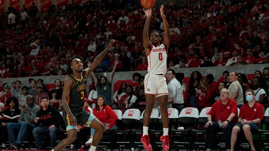 No. 5 Houston beats NC A&T | khou.com