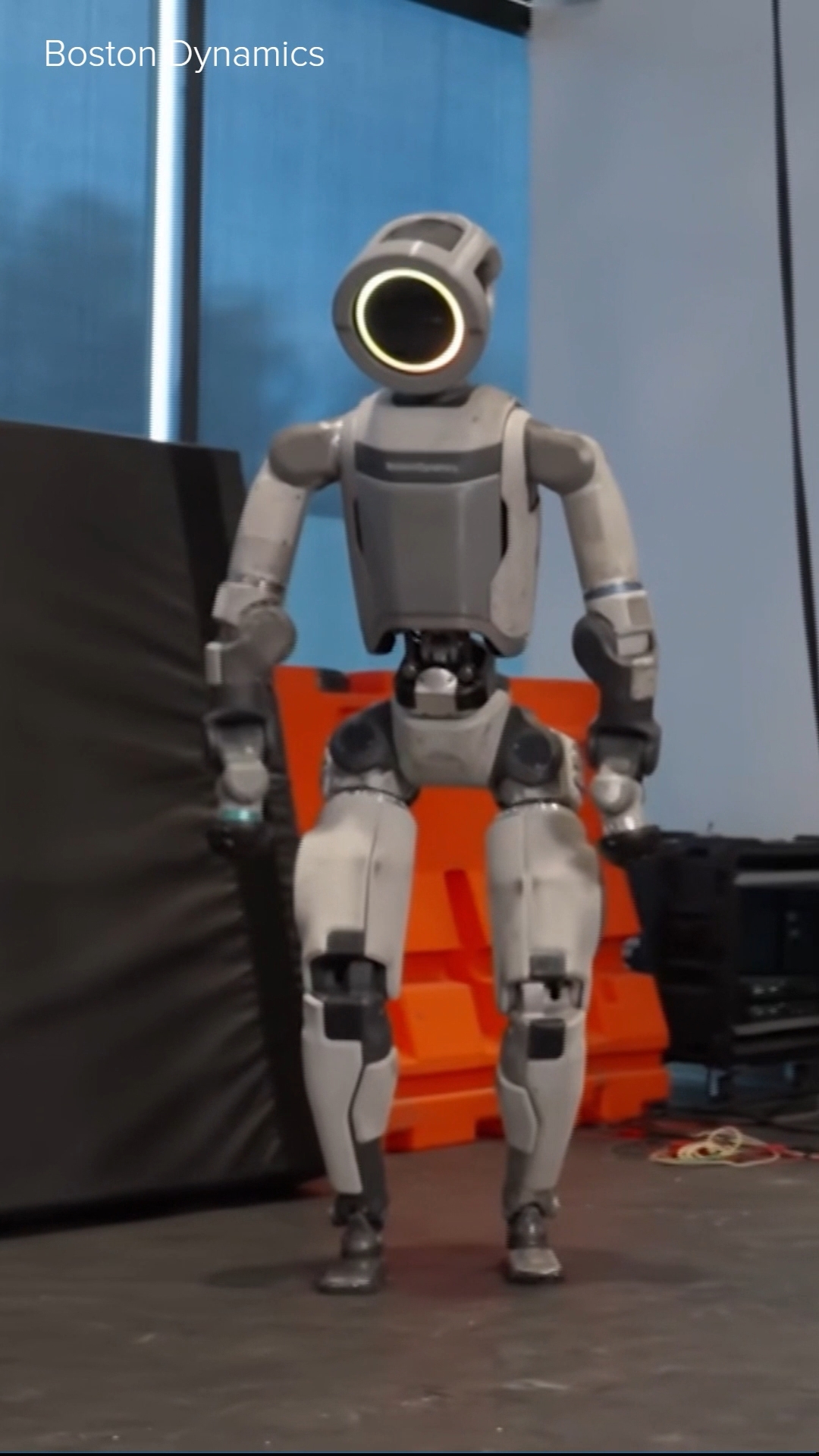 Watch this humanoid robot nail a cartwheel backflip combo | khou.com