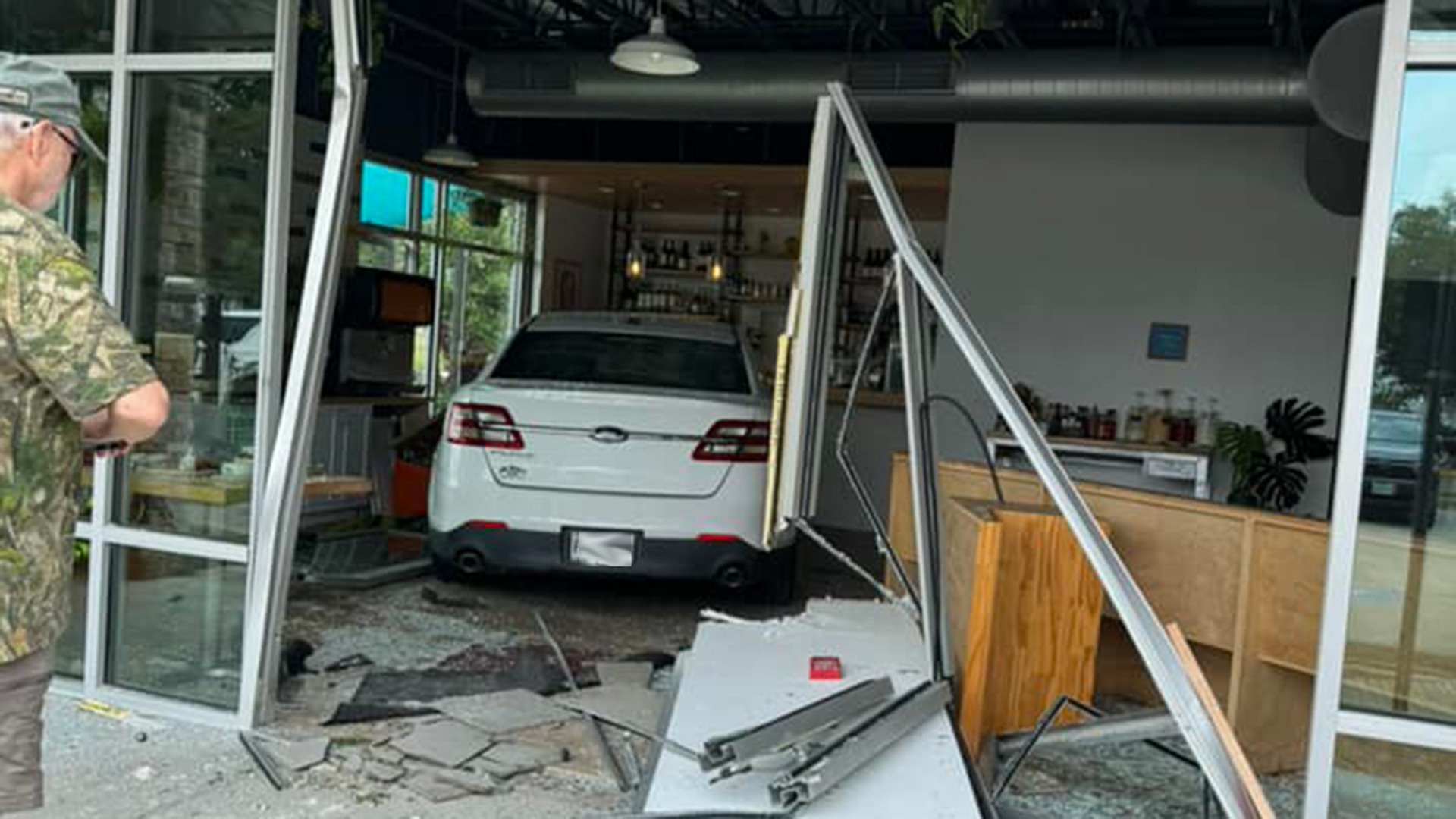 Car slams into Little Kitchen HTX in Jersey Village, Texas | khou.com