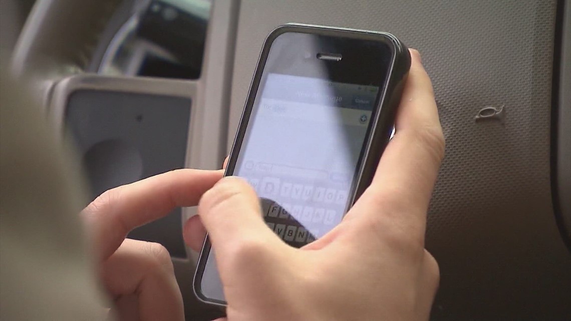 Earn $10,000 by putting your smartphone away for a month | khou.com