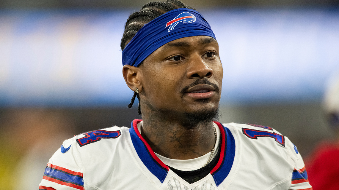 Texans receiver Stefon Diggs posts about Houston driving | khou.com
