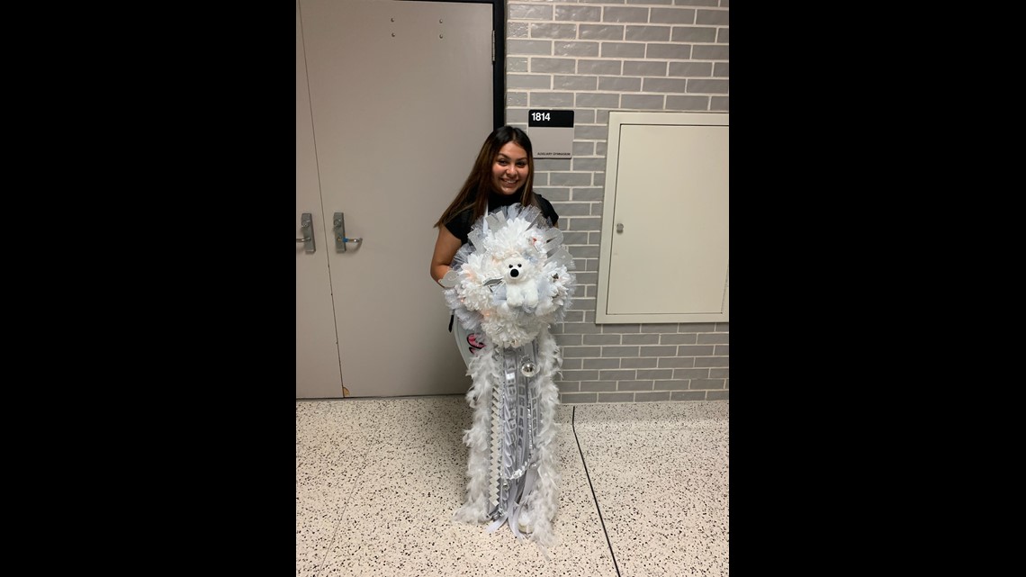 Why are mums so big in Texas? Here is the homecoming history | khou.com