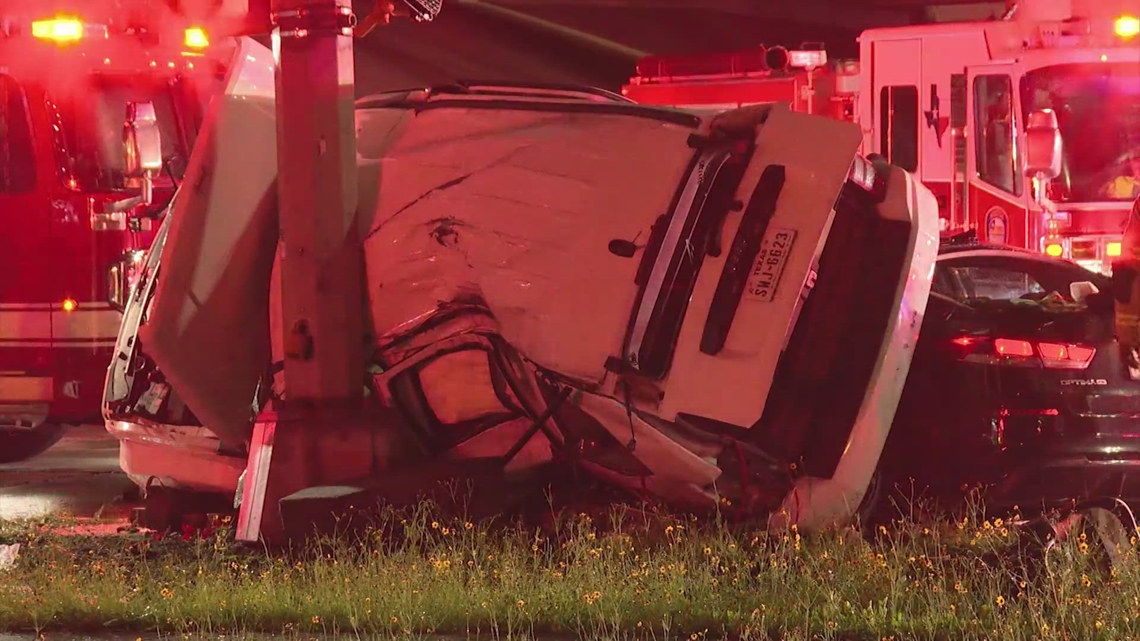 Houston police investigating deadly crash along Highway 288 | khou.com