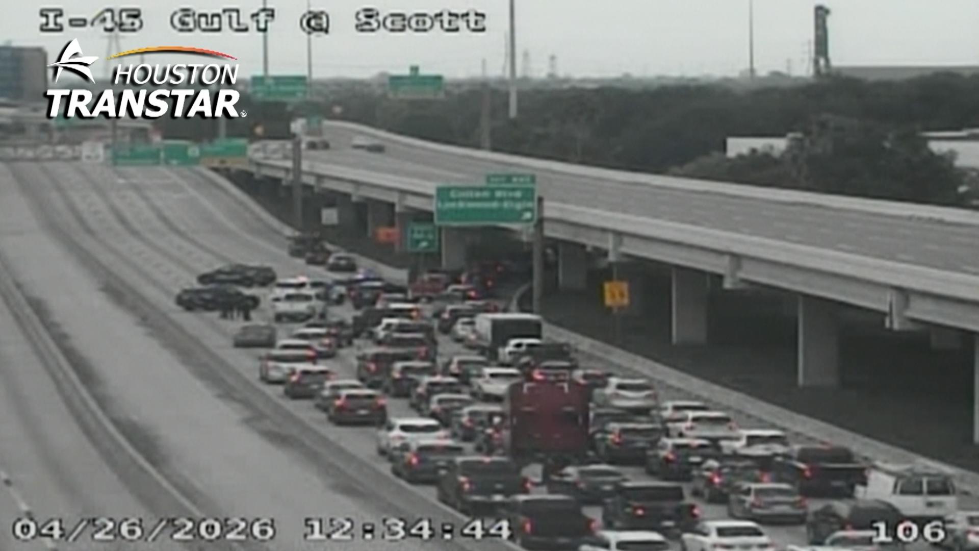 Gulf Freeway headed south at Scott reopens after major crash | khou.com