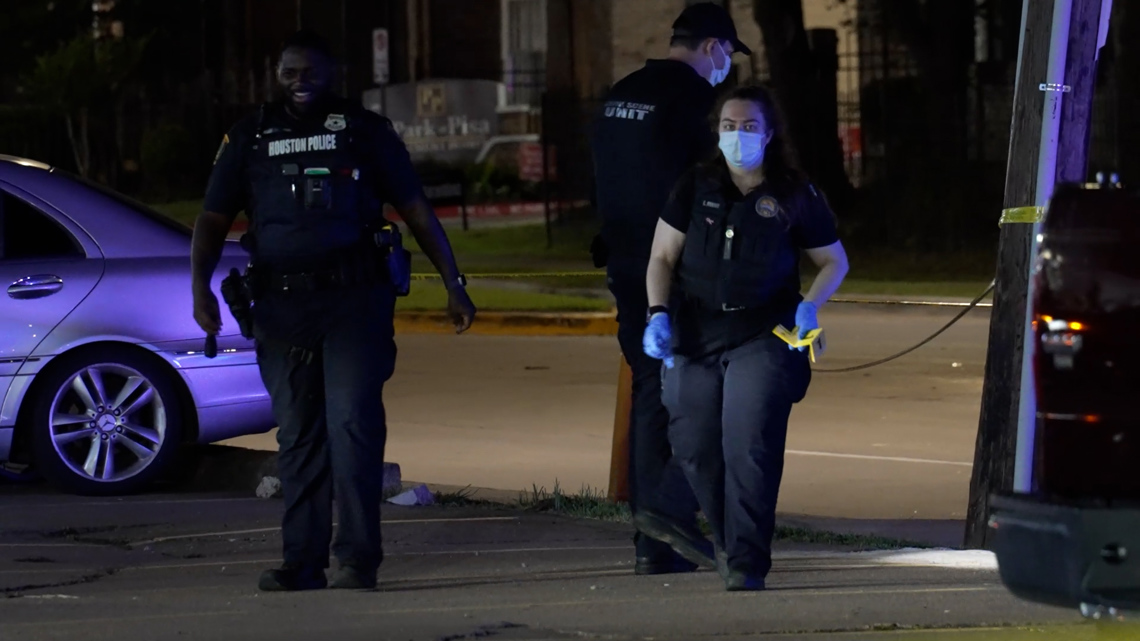 Deadly shooting under investigation in west Houston | Man in custody ...