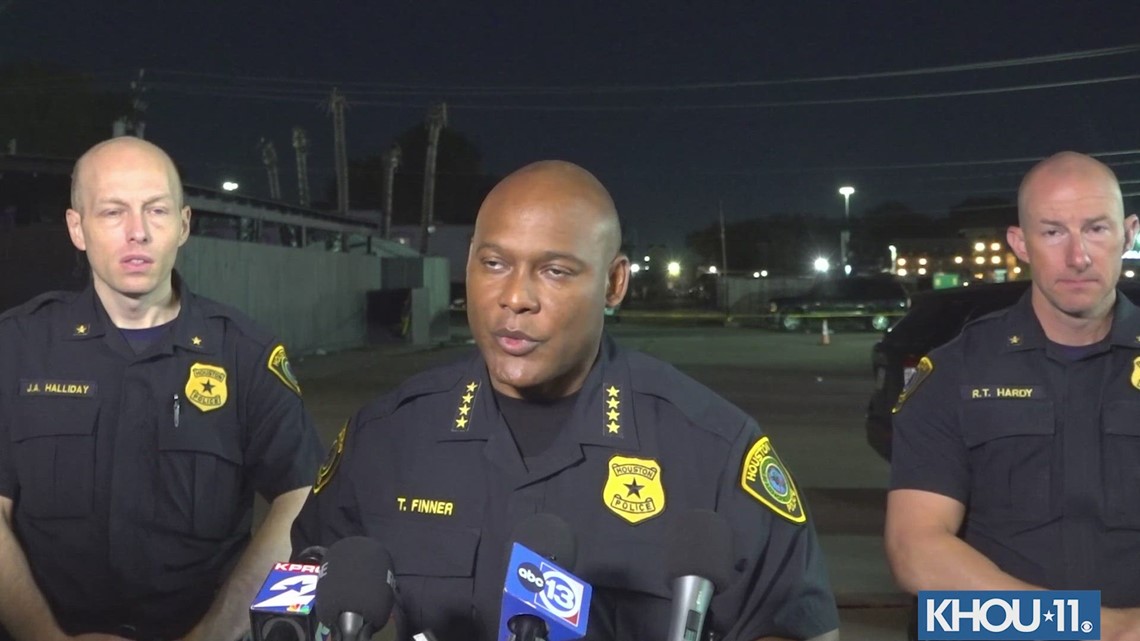 Houston police update after 6 shot in parking lot near Galleria area ...