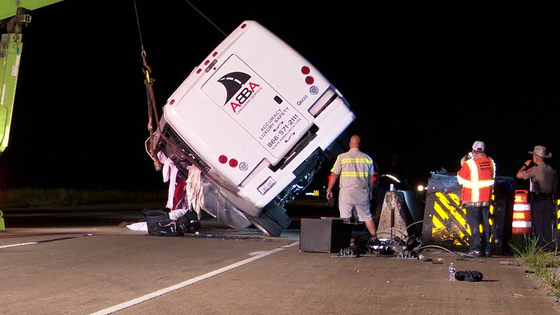 Charter bus crash in Waller County, Texas | khou.com