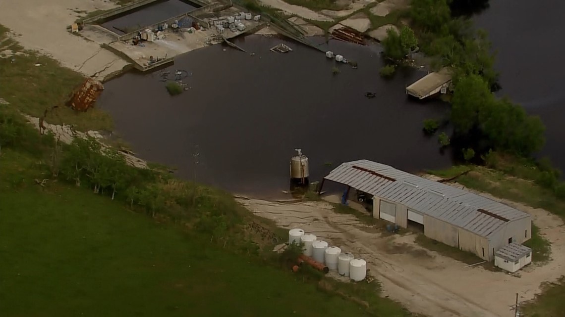 Daisetta, Texas sinkhole update April 12: growth slowing | khou.com