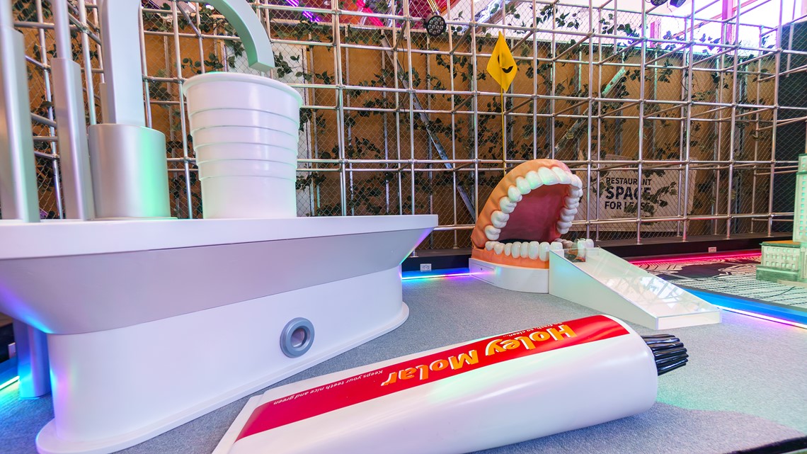 New miniature golf club opening in Houston | khou.com