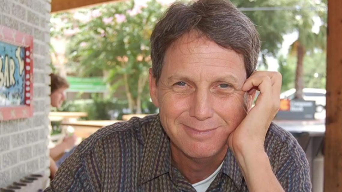 Houston columnist Ken Hoffman dies | khou.com