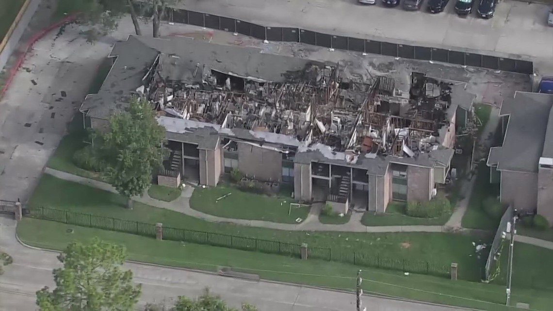 Dozens displaced by apartment fire in Greenspoint area | khou.com
