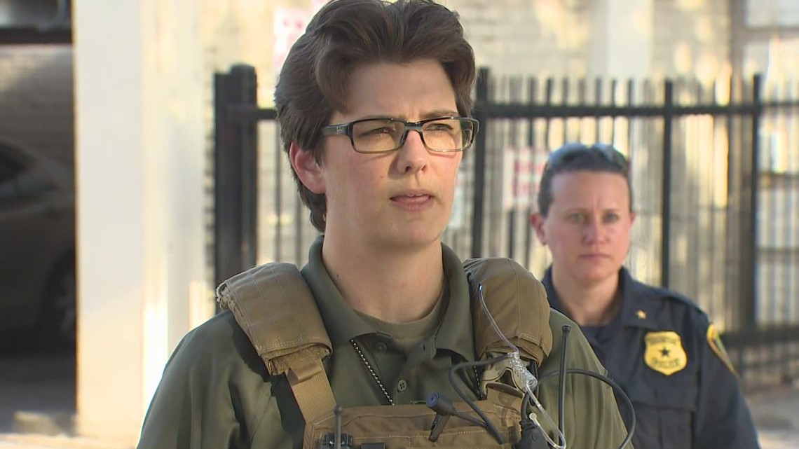 HPD gives updates on SWAT scene in west Houston | khou.com