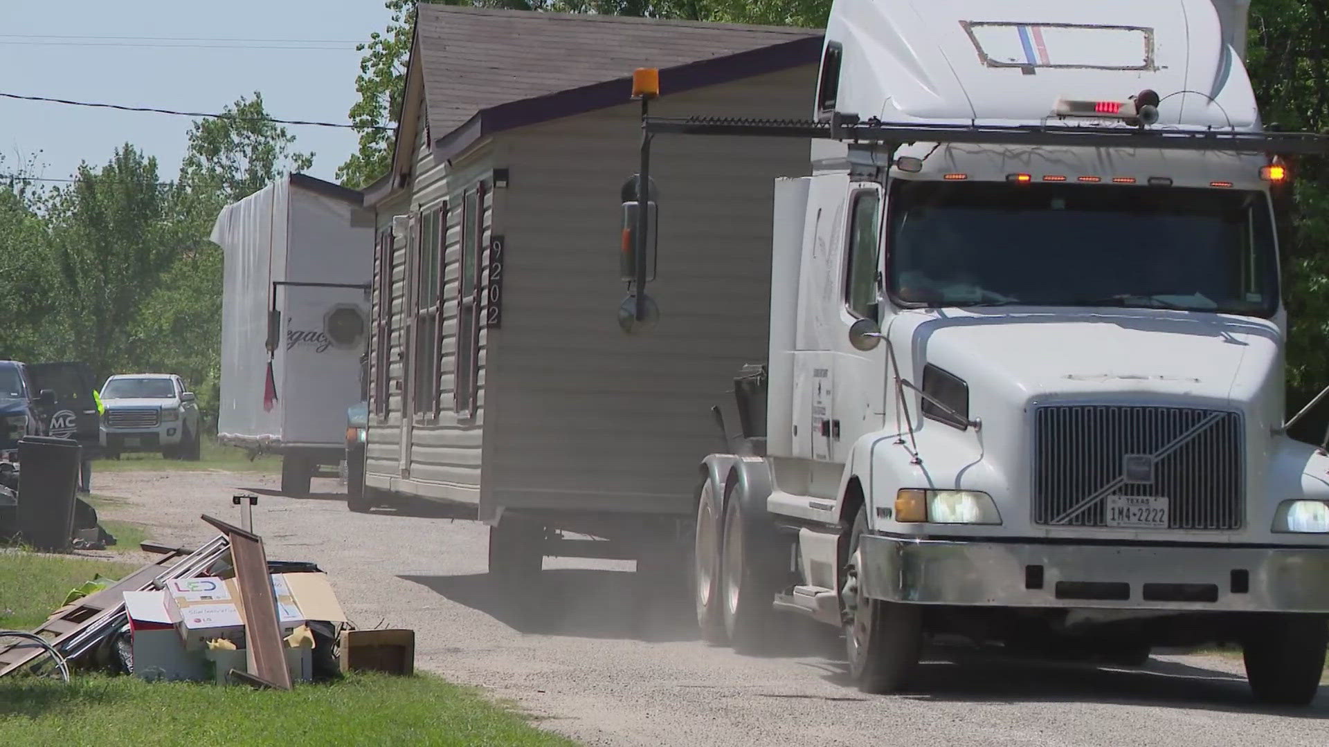 Evicted Houston families fight for tenant rights | khou.com