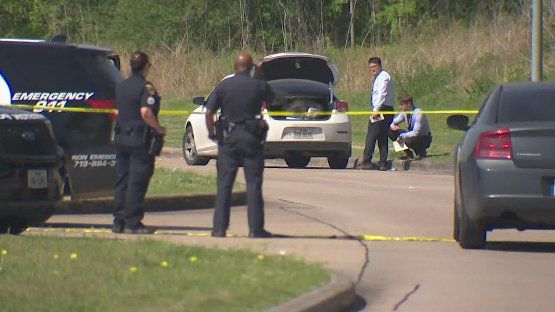 Houston, Texas crime: Pregnant woman found shot dead in car | khou.com