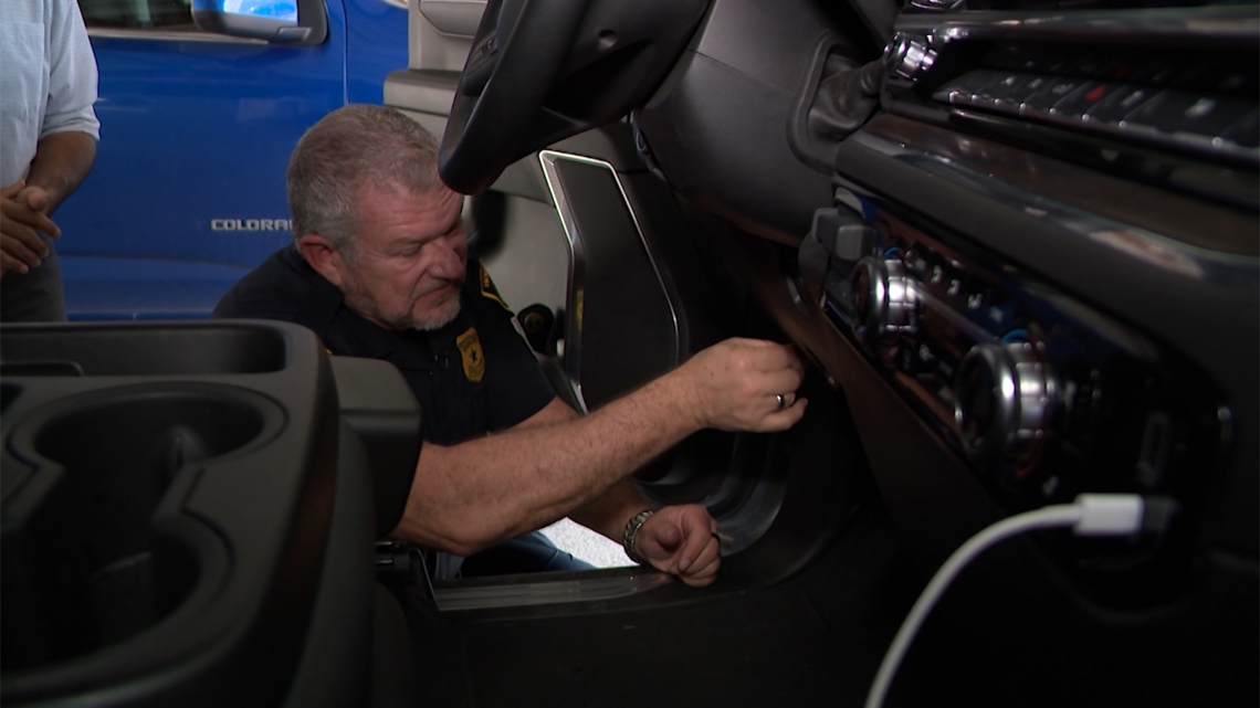 ‘This is actually going to save you a lot’ | Houston police urge ...