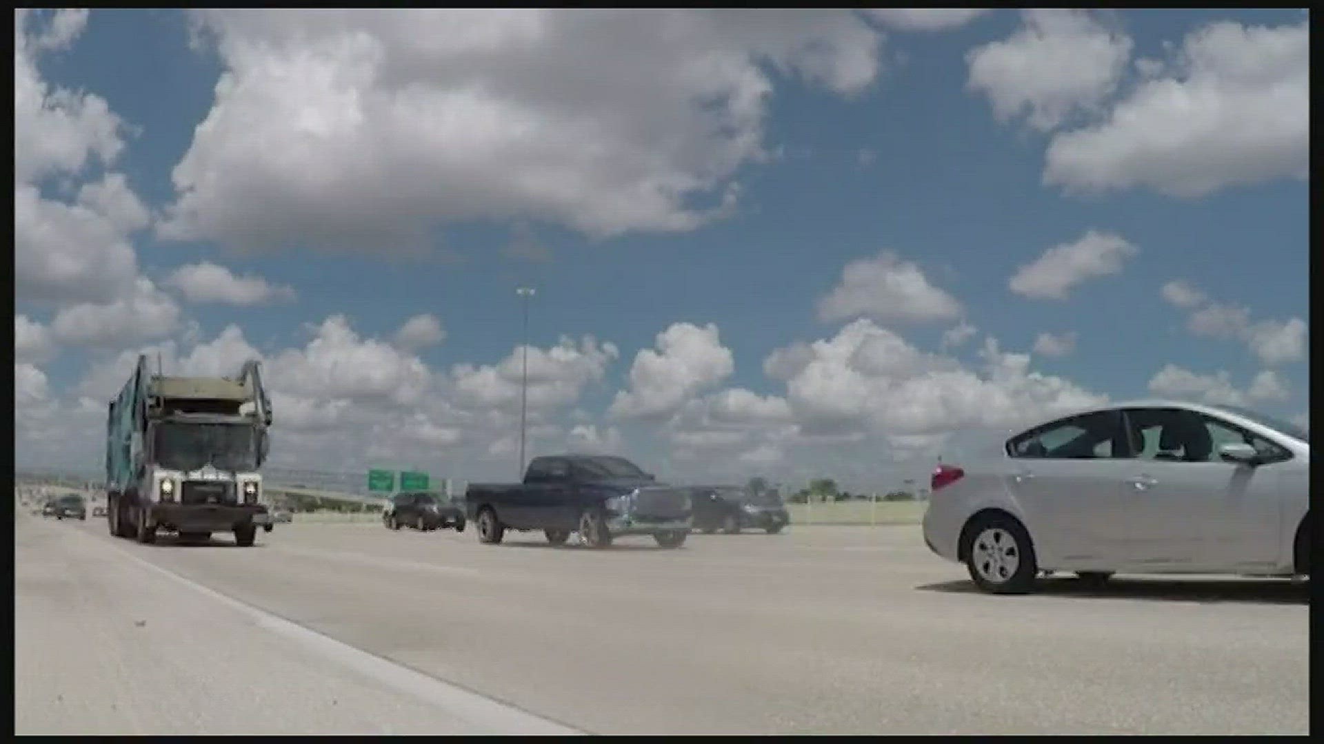 Commuter worries new Katy Freeway markings are unsafe | khou.com