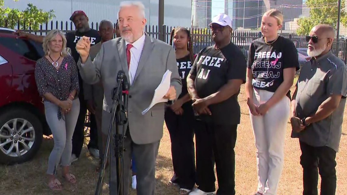 AJ Armstrong files federal lawsuit against City of Houston | khou.com