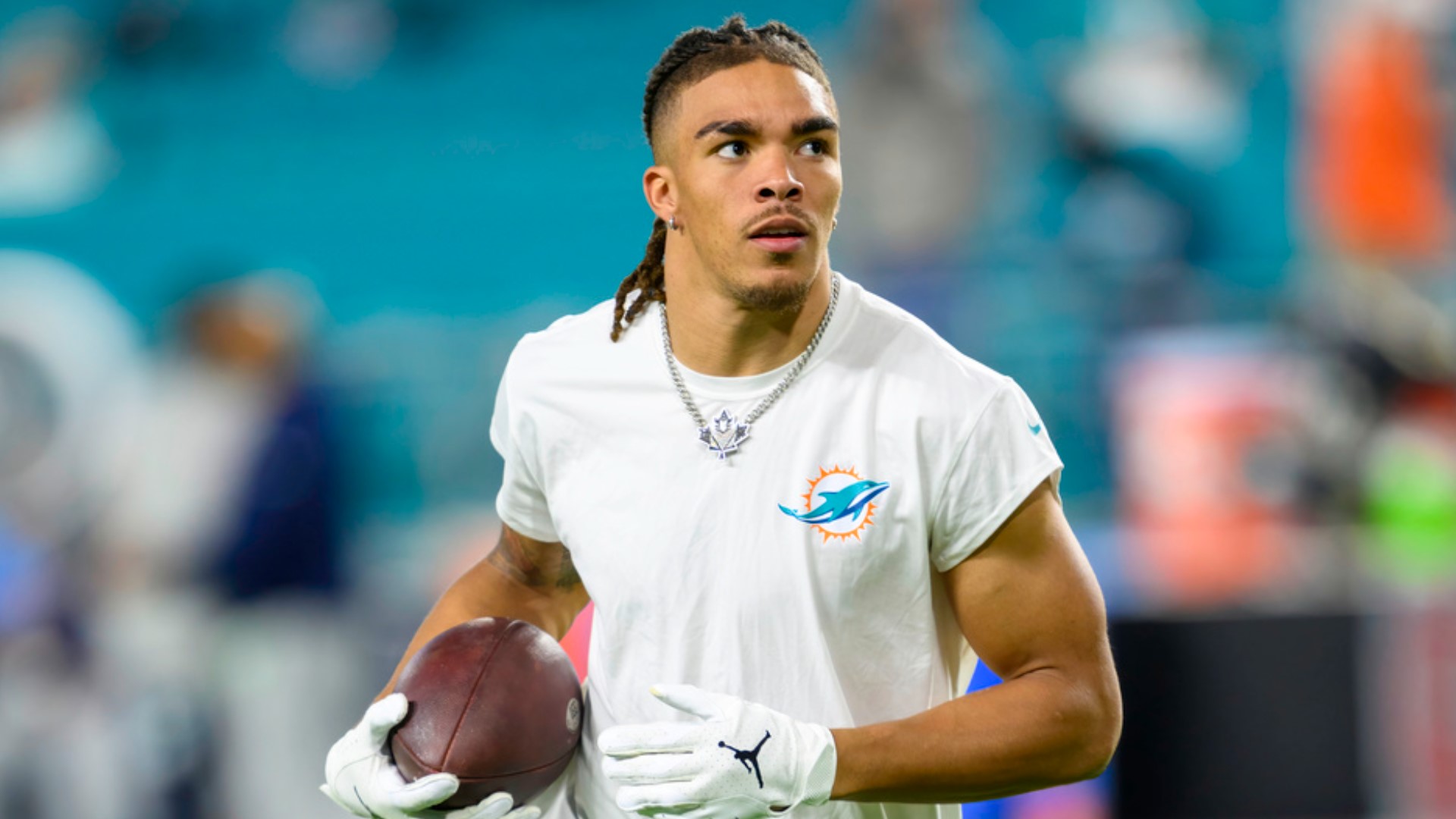 Website ranks 10 hottest players in the NFL | khou.com