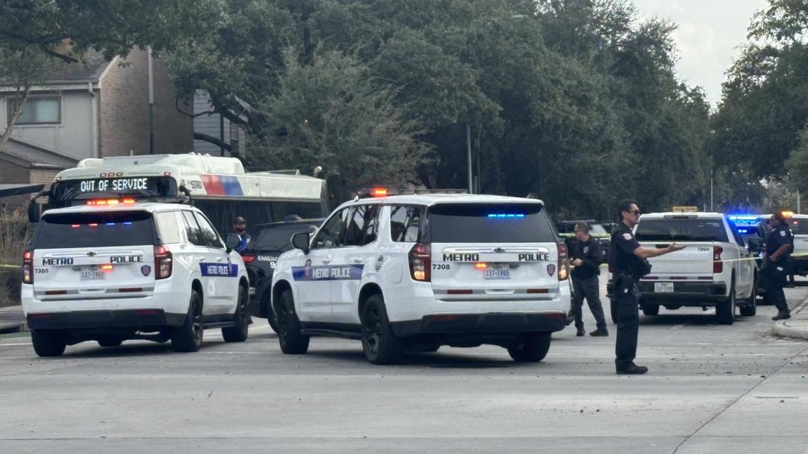 Police: Innocent woman shot and killed on METRO bus in west Houston ...