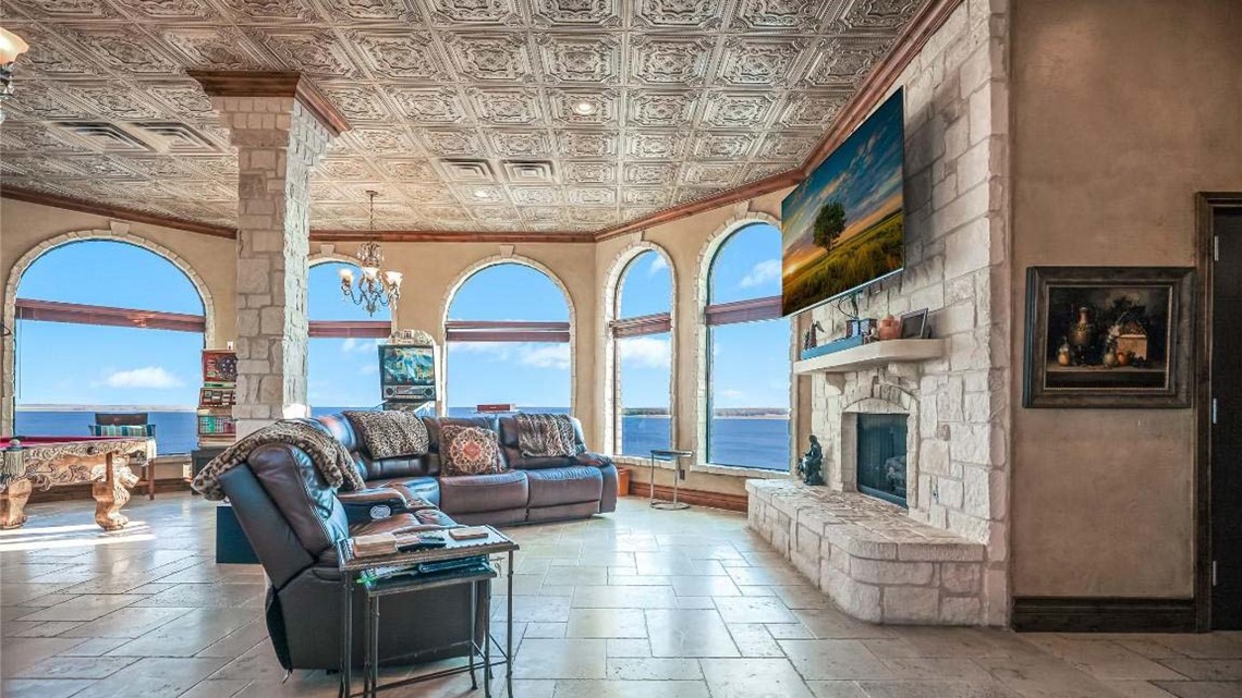 Parsons Castle in North Texas for sale for $5.5M | khou.com