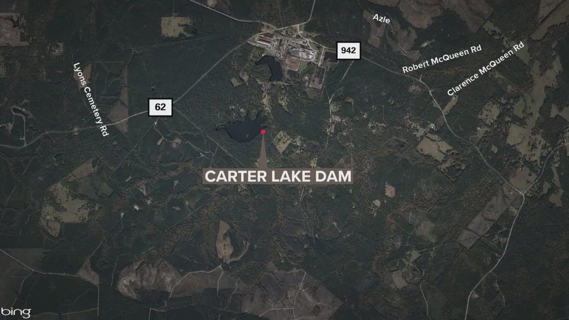 Officials urge evacuations after Carter Lake Dam compromised in Camden ...