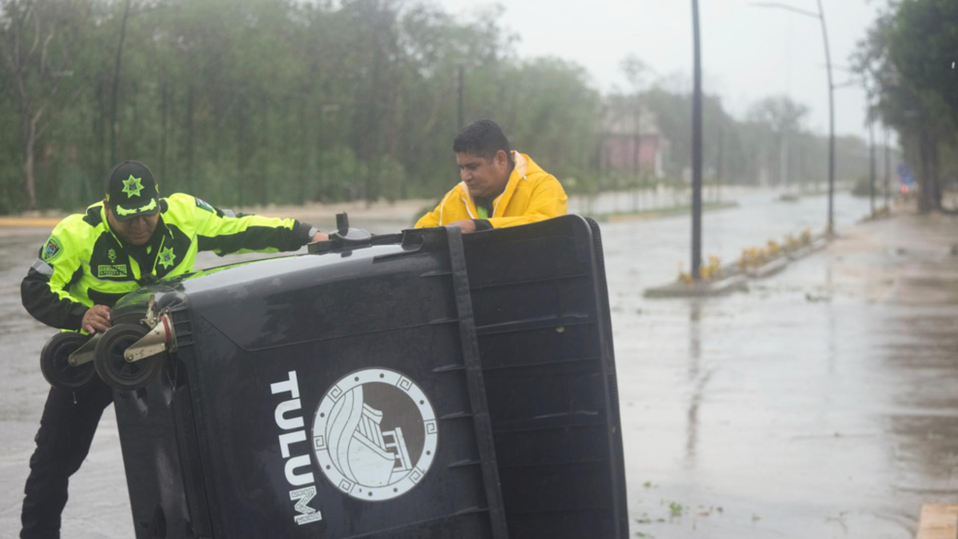 Hurricane Beryl strikes Tulum, other Mexican tourist resorts | khou.com