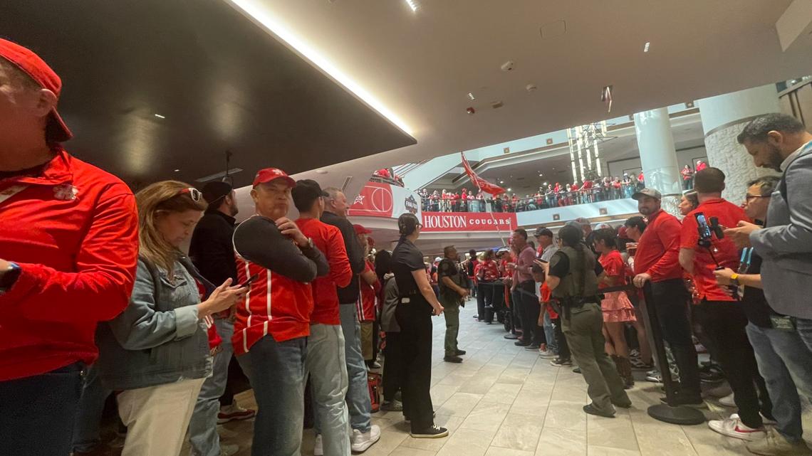 Houston vs Florida game today: Coogs back in the title game | khou.com