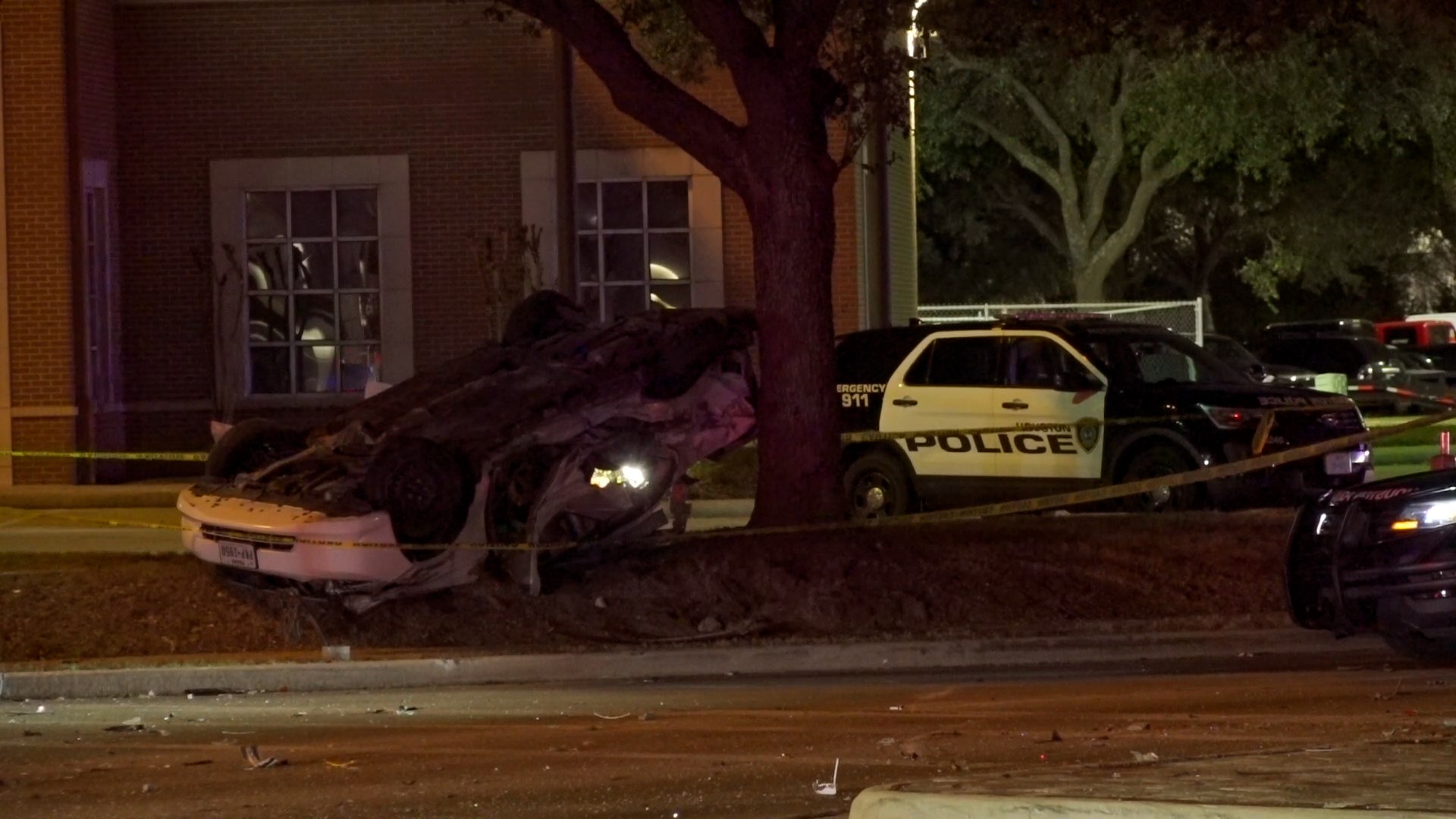 HPD: Two dead in crash on Hollister near Highway 290 | khou.com