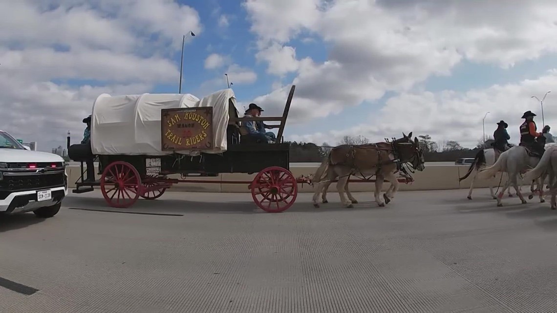 Sam Houston trail riders make their way to RodeoHouston | khou.com