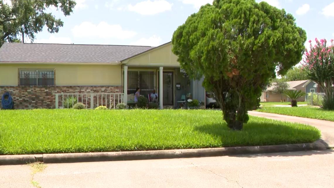 Be Someone mural restored after latest graffiti defacing in Houston ...