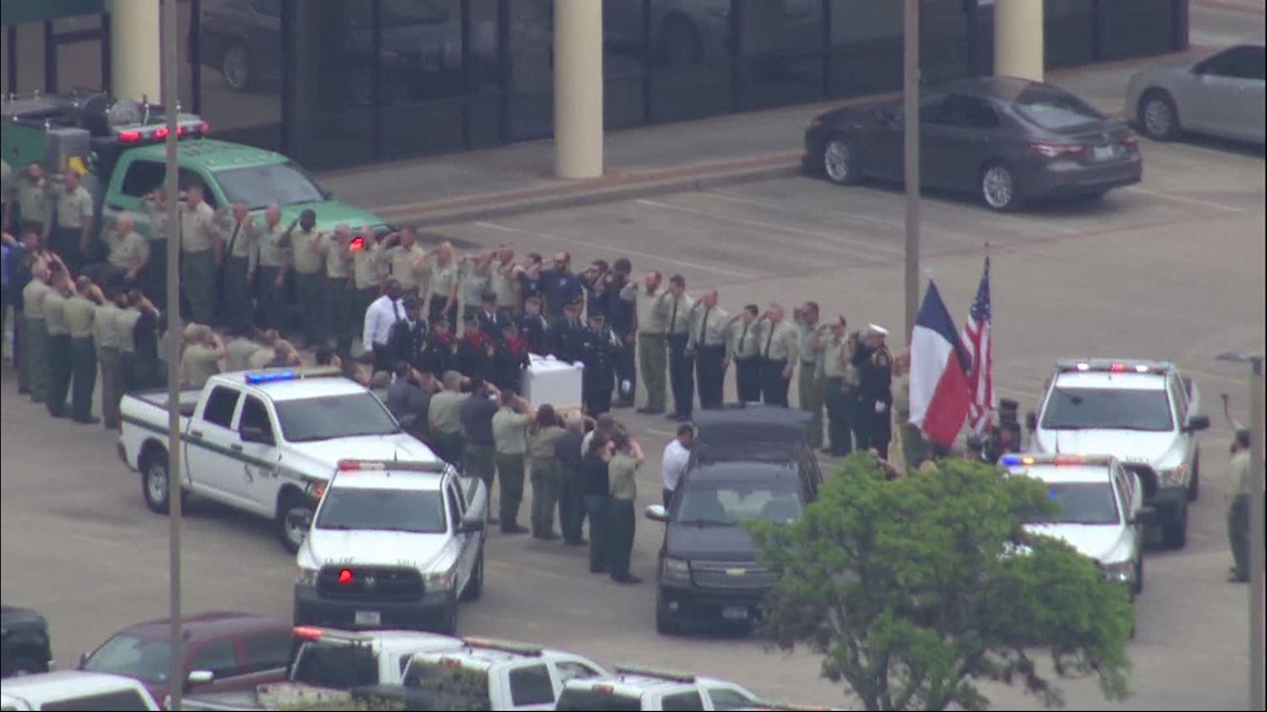 Funeral procession held for Forest Service firefighter who died in ...