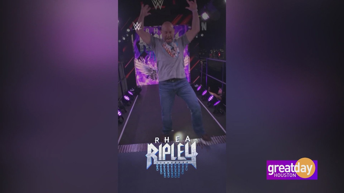 An inside look at last week's WWE Monday Night Raw from Toyota Center ...