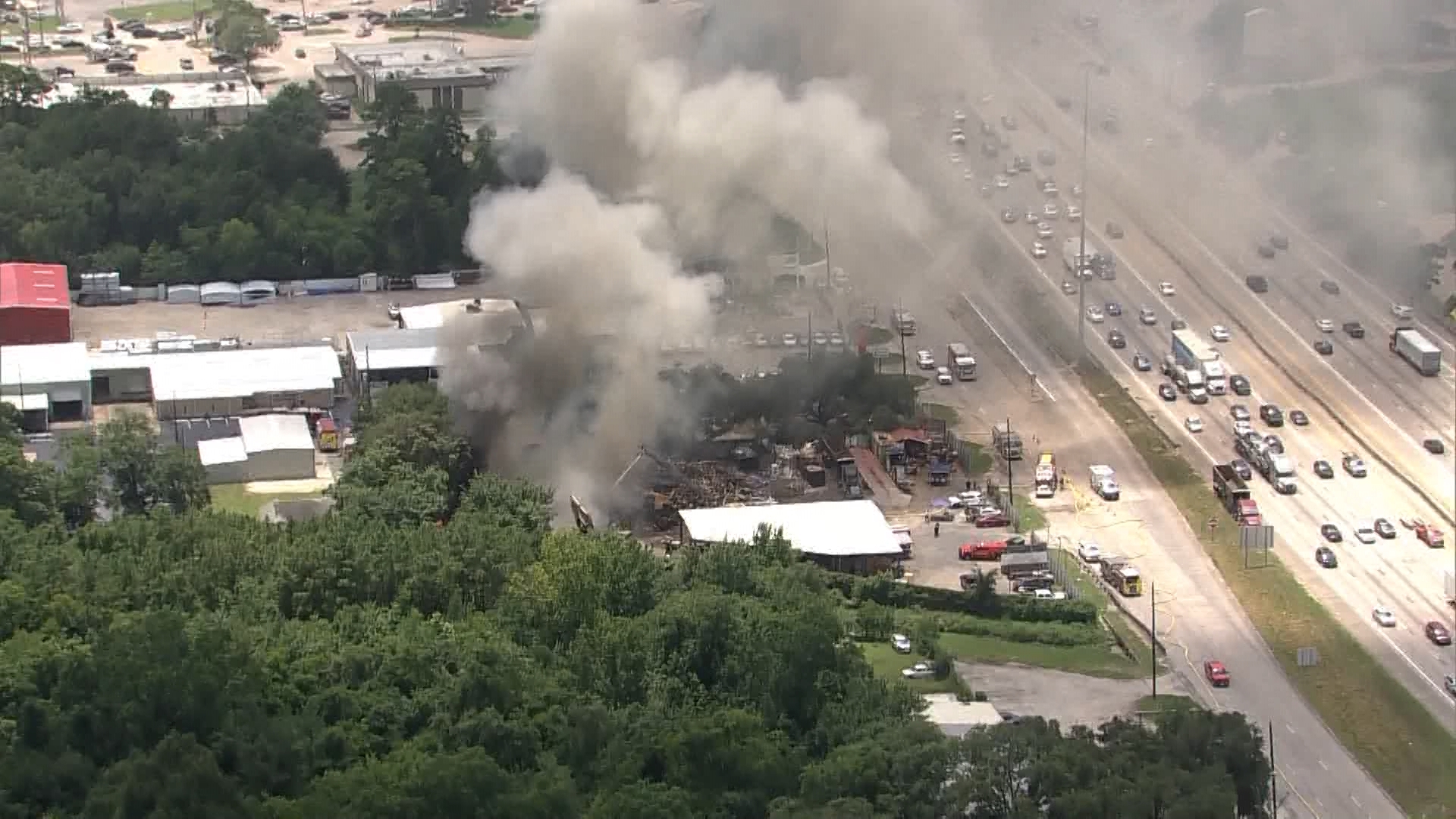 Junkyard fire sparks major traffic closure along North Freeway near ...