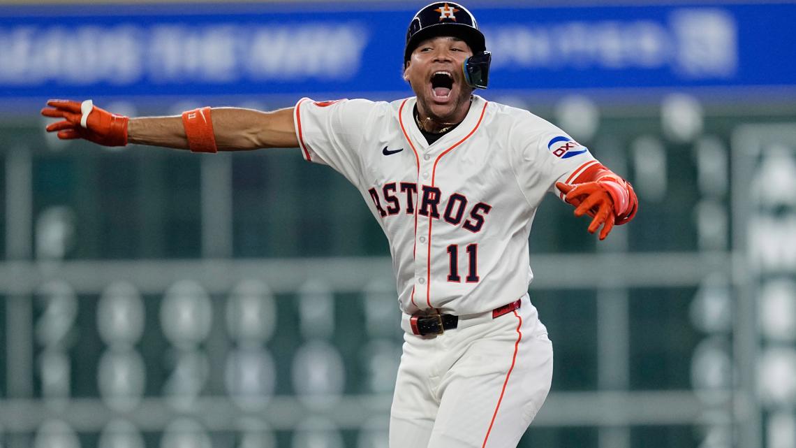 Tory Lanez stabbed in prison by fellow inmate, rushed to hospital ...